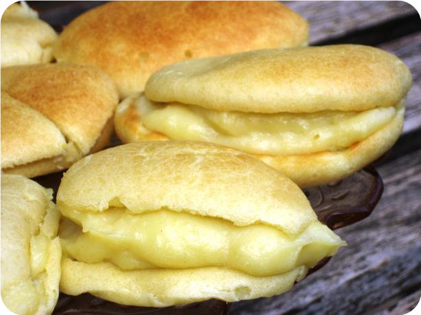 Shu Cream (Japanese Cream Puff) (KitchenPC)